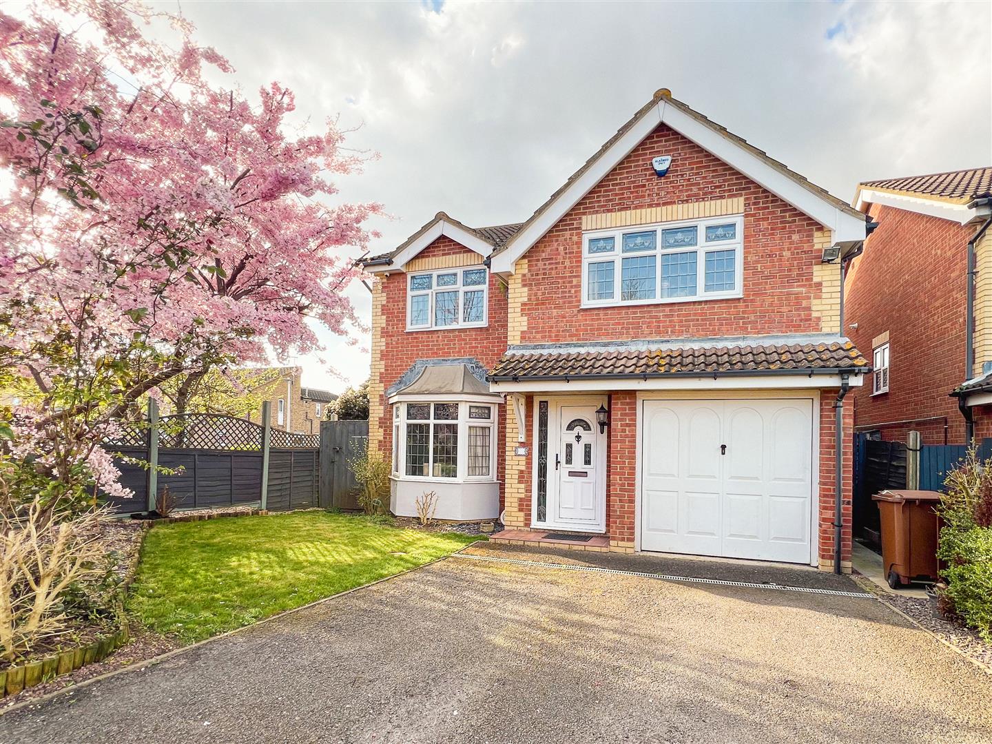 Caldecote Close, Rainham, Gillingham – Harrisons Reeve Rainham